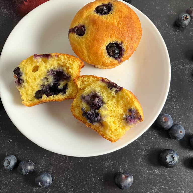 Cake Mix Blueberry Muffins: Blueberry Muffin Recipe with Cake Mix