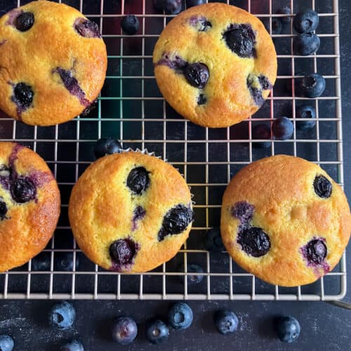Cake Mix Blueberry Muffins: Blueberry Muffin Recipe with Cake Mix