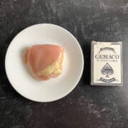 How Much Chicken is 3oz (How Big is 3 Ounces of Chicken Breast)